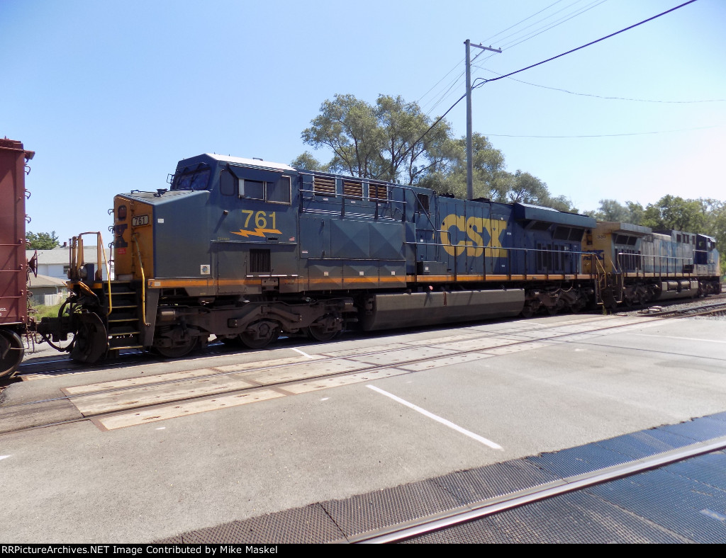 CSX 330